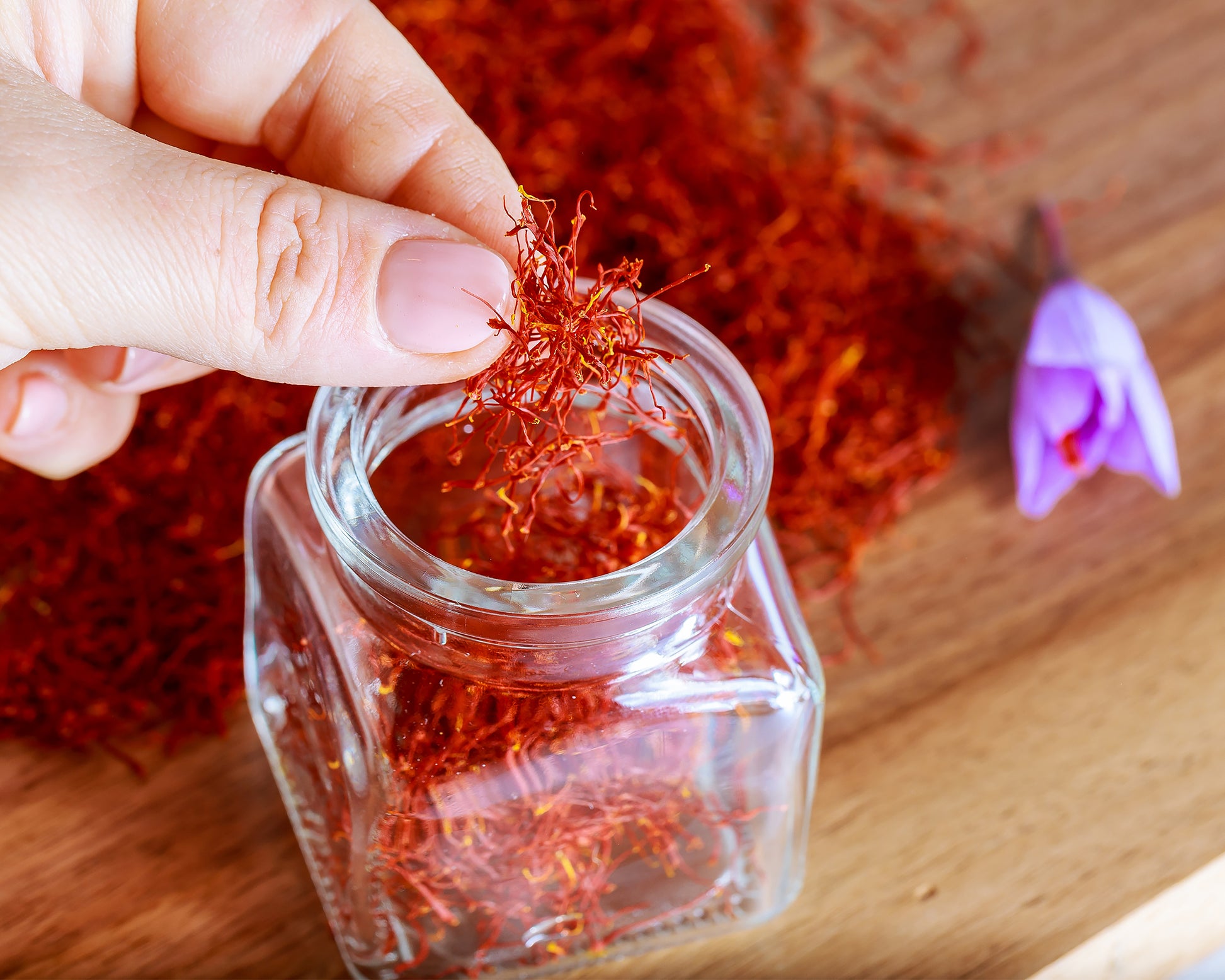 Crocus sativus bulbs — Buy Saffron Crocus corms online at Farmer Gracy UK